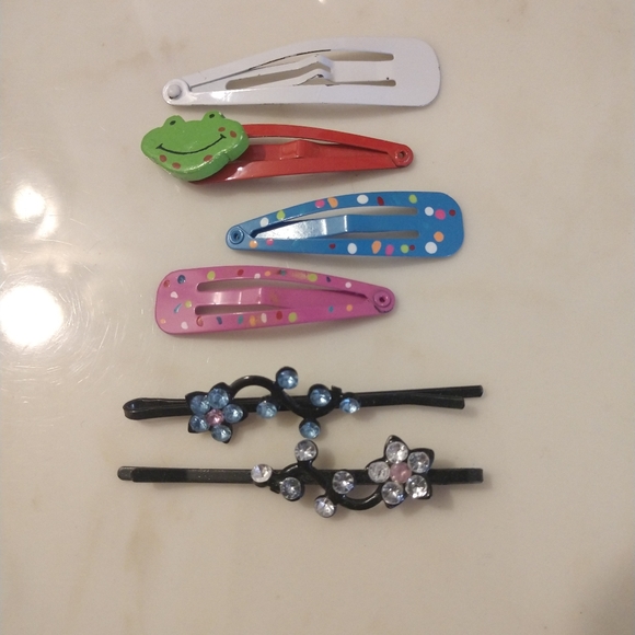 Accessories | Vintage 9s Hair Clips Bundle | Poshmark